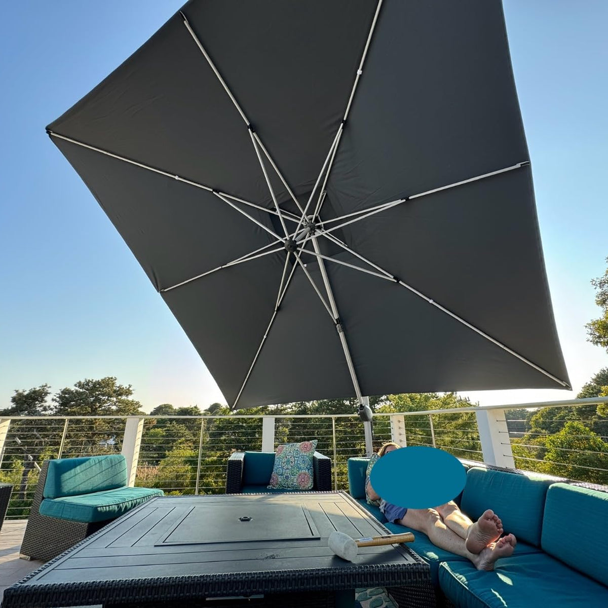 How to Choose the Perfect Cantilever Parasol for Your Outdoor Space ...